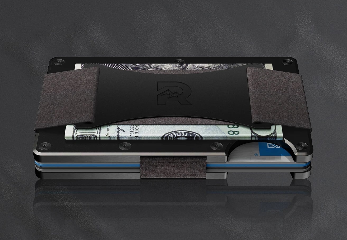 The Best Minimalist Wallet of 2025 | Gear Primer
